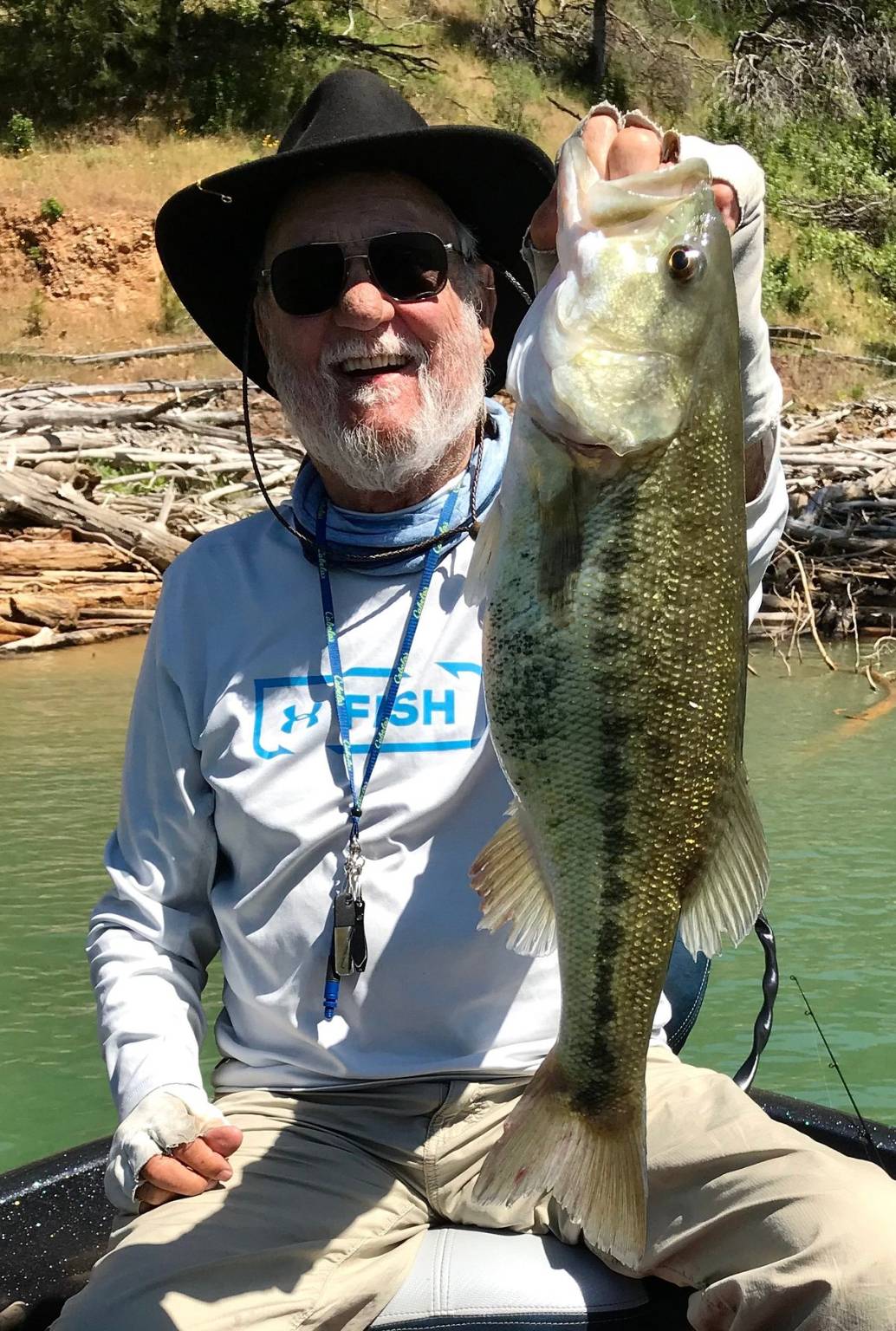 Shasta Lake, CA Travel Guide | Holiday Harbor Resort & Marina